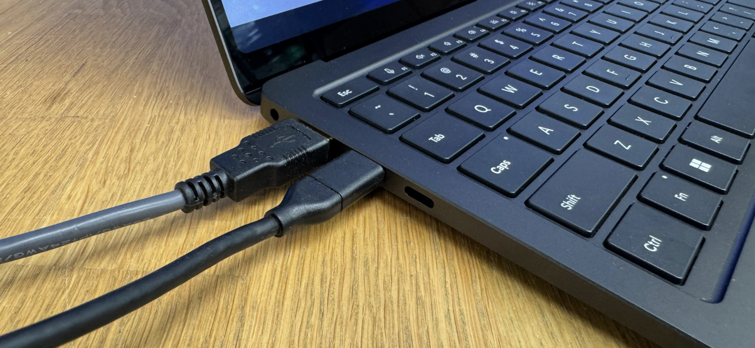 How to Use Surface Hub v1 as External Interactive Display